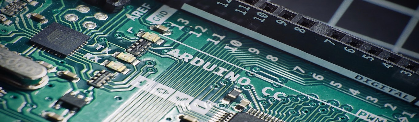 ¿Qué es Arduino y para qué sirve? 💻 [2024] | Curso | Crehana