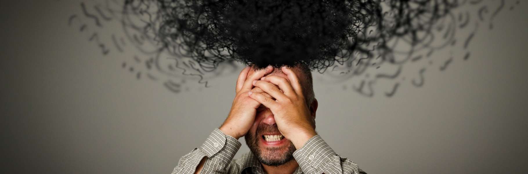 🧠 Infoxicación: qué es y sus consecuencias en la era digital | Crehana