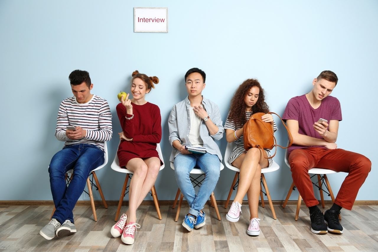 👨🏻‍💼 ¿Qué es una entrevista grupal y cómo realizarla? | Curso | Crehana