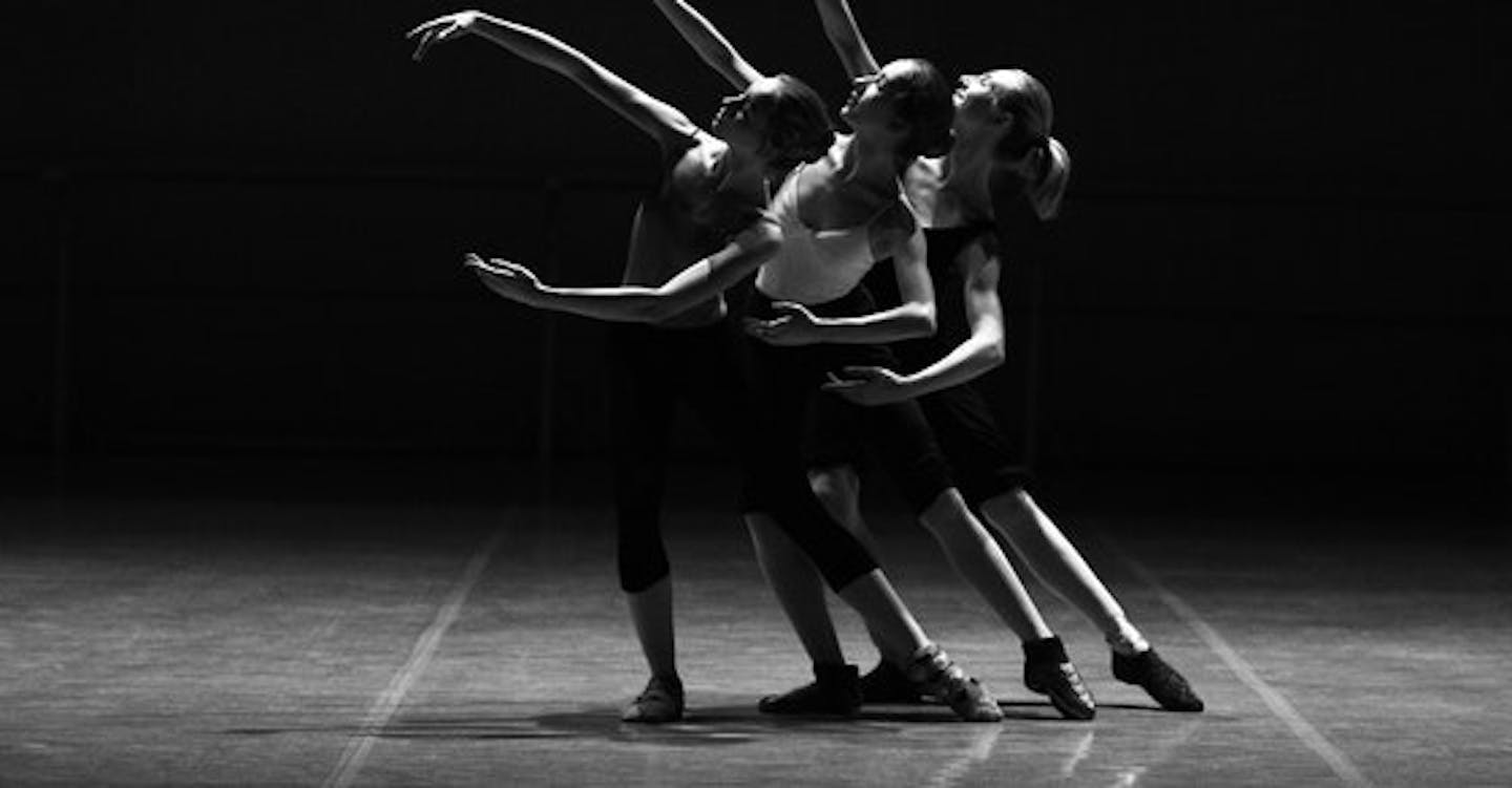 Historia de la danza: inicios, evolución y actualidad 💃 | Crehana Historia de la danza: inicios, evolución y actualidad 💃 | Crehana