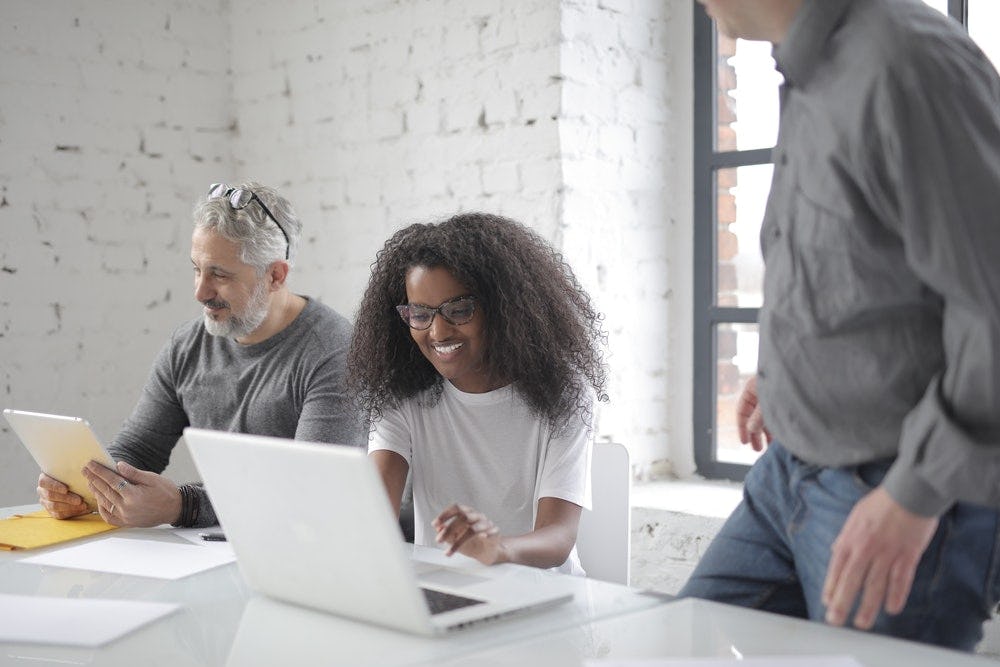 📌 10 consejos para tener un equipo comprometido | Crehana